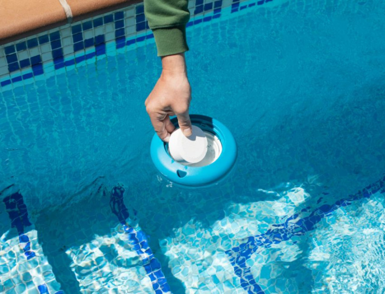 What's the ideal chlorine level for my residential pool? - EverClear ...